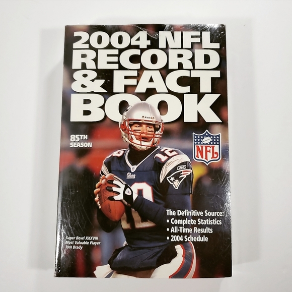 Other | 204 Nfl Record Fact Book 85th Season | Poshmark